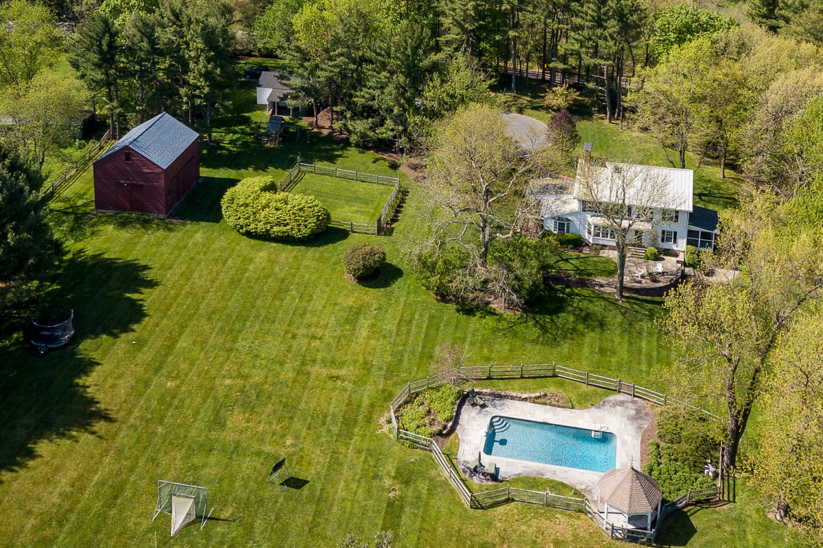 Introducing: 29 Bedens Brook Road, Skillman, NJ 08558 – Moving to Princeton